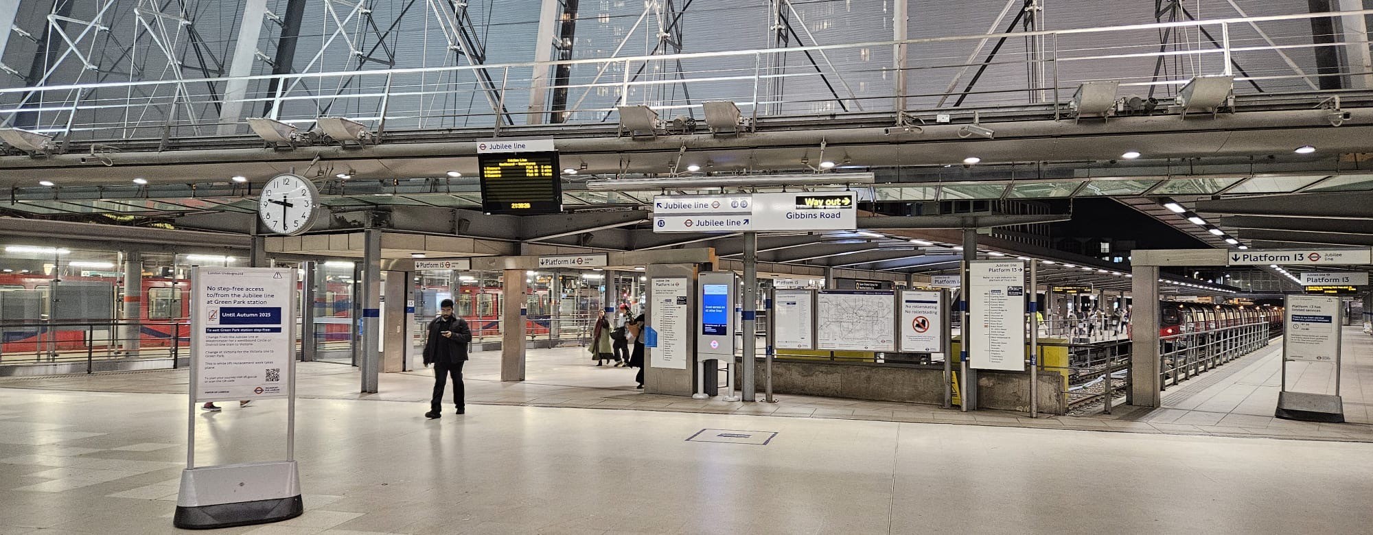 Jubilee Line - Tunnel Ventilation - Burnell Switchgear & Control